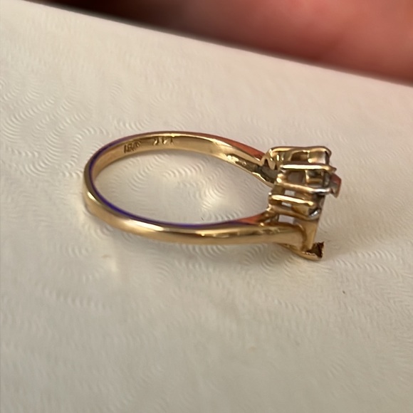 American Vintage | Jewelry | 4k Yellow Gold Sz 725 Ladies Ring W Five ...